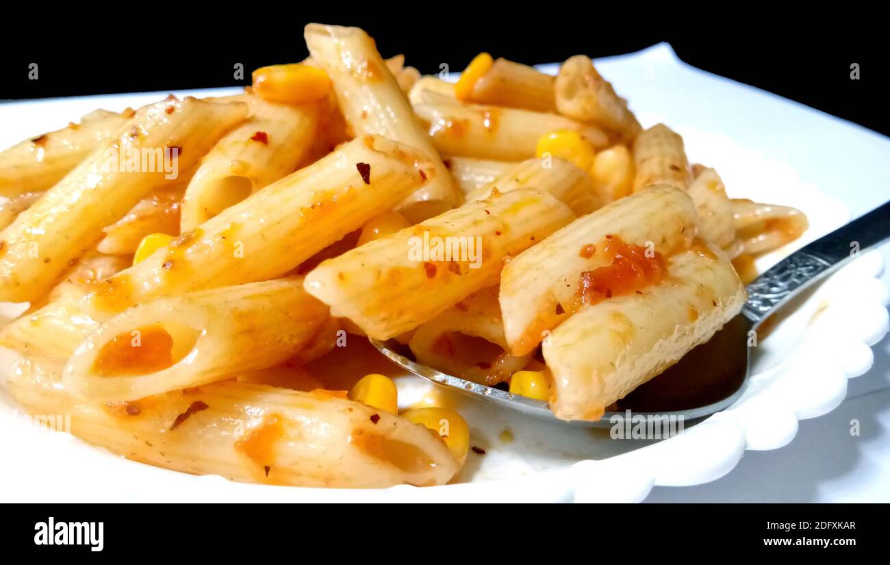 Penne pasta hi-res stock photography and images - Alamy