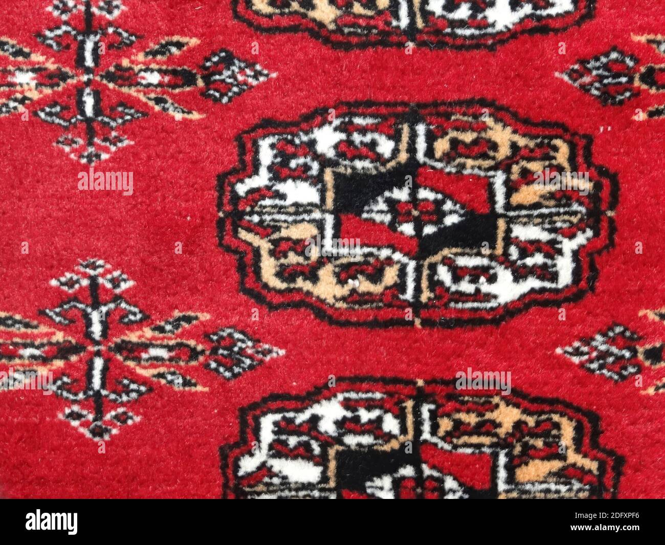 Red patterns hi-res stock photography and images - Alamy