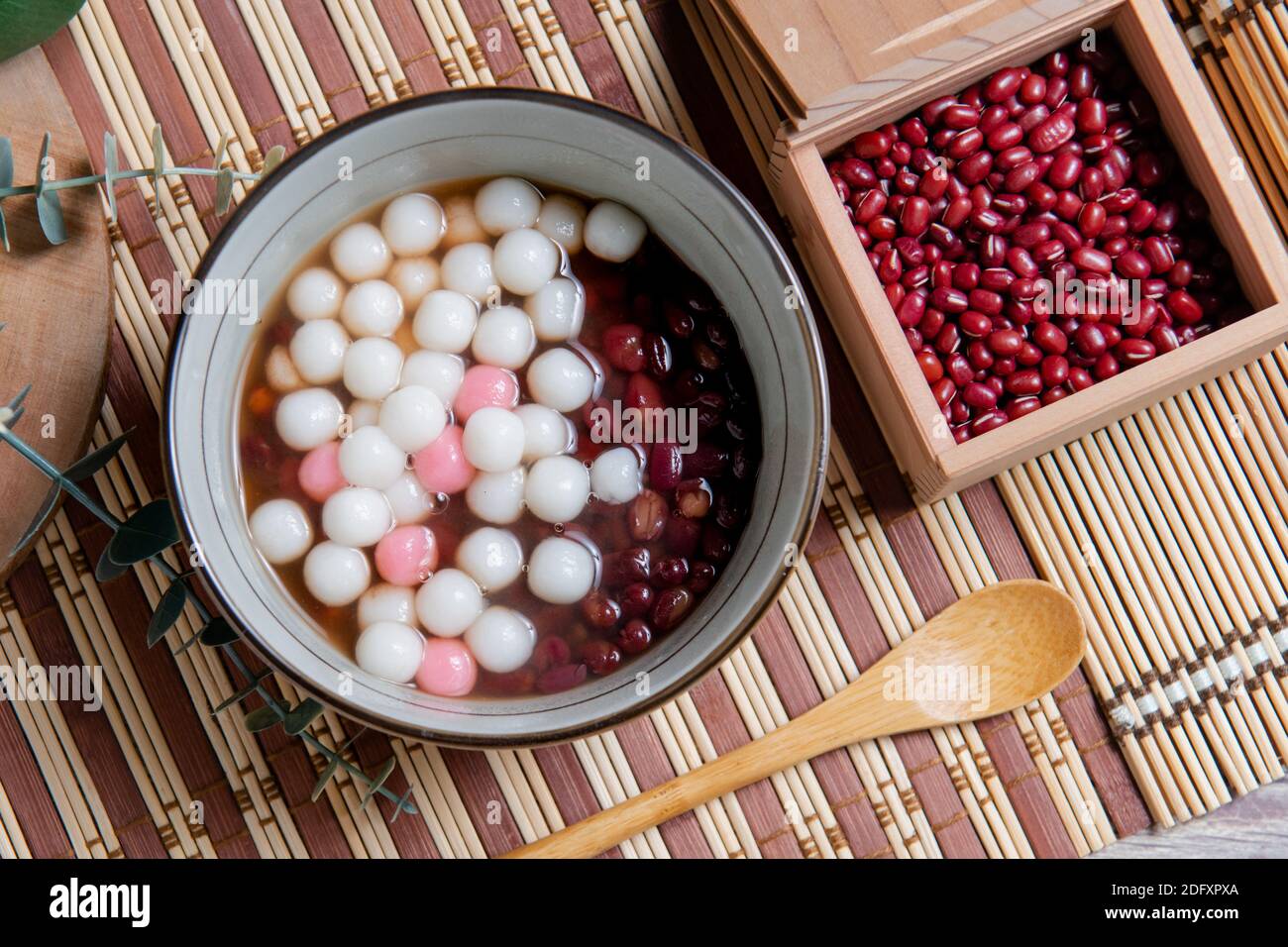 Chinese glutinous rice balls ,Chinese are eaten during (Yuanxiao ...
