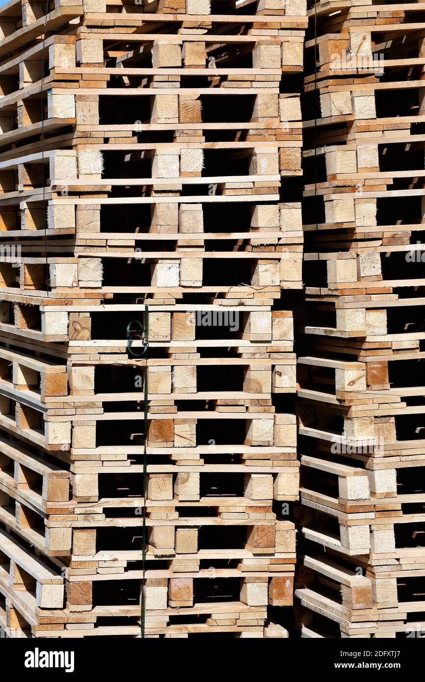 stack of pallets Stock Photo - Alamy