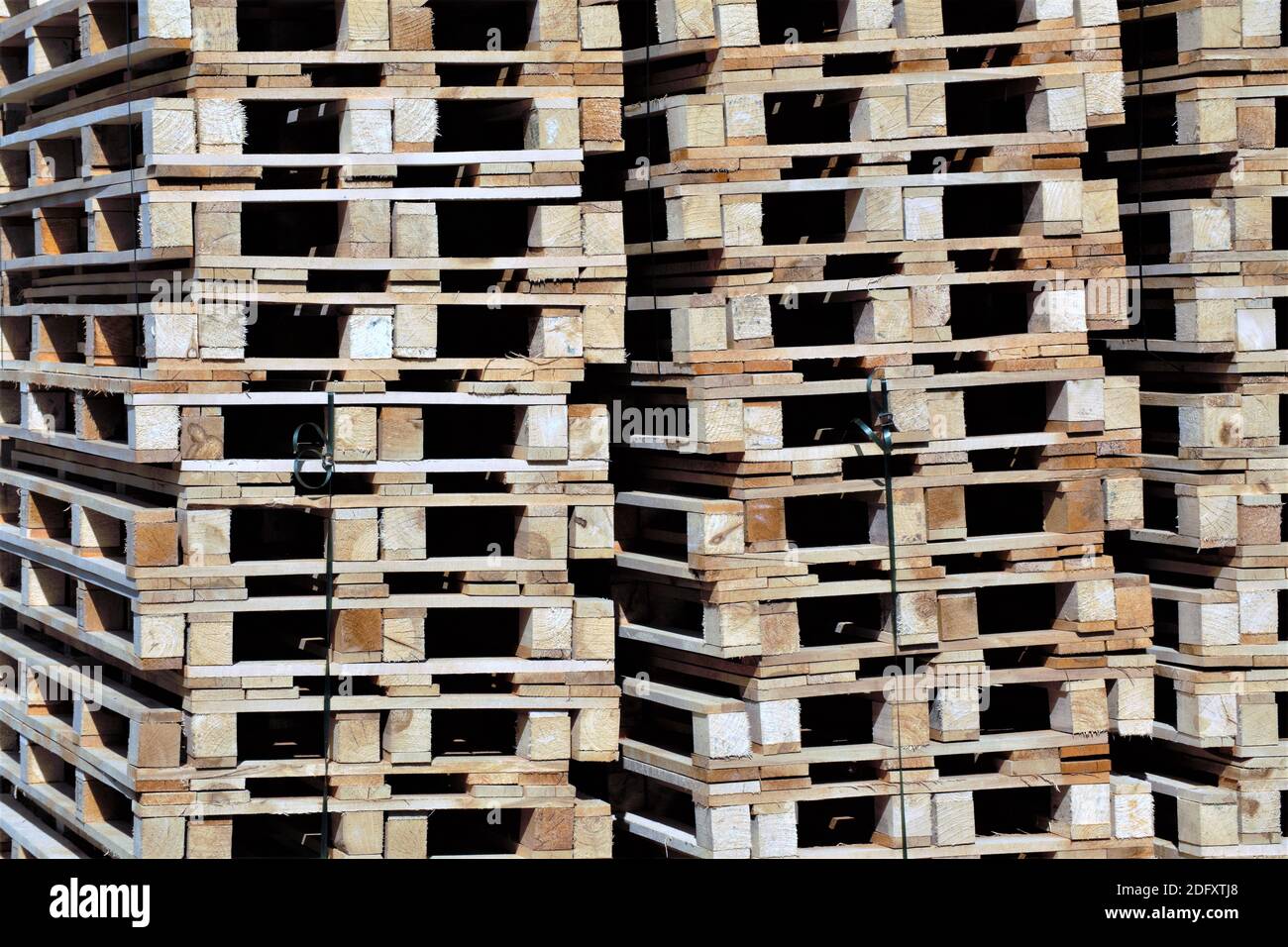 stack of pallets Stock Photo - Alamy
