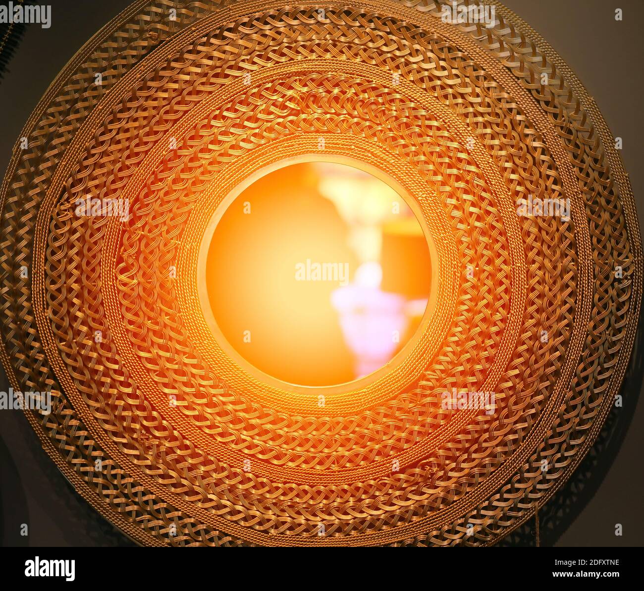 Interior design round mirrors hi-res stock photography and images - Alamy