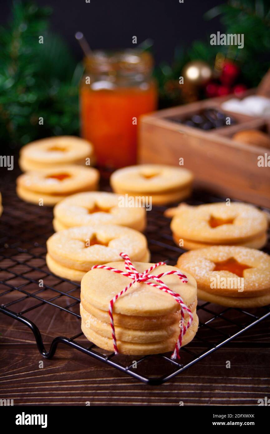 Traditional Austrian Christmas cookies Linzer biscuits filled with ...