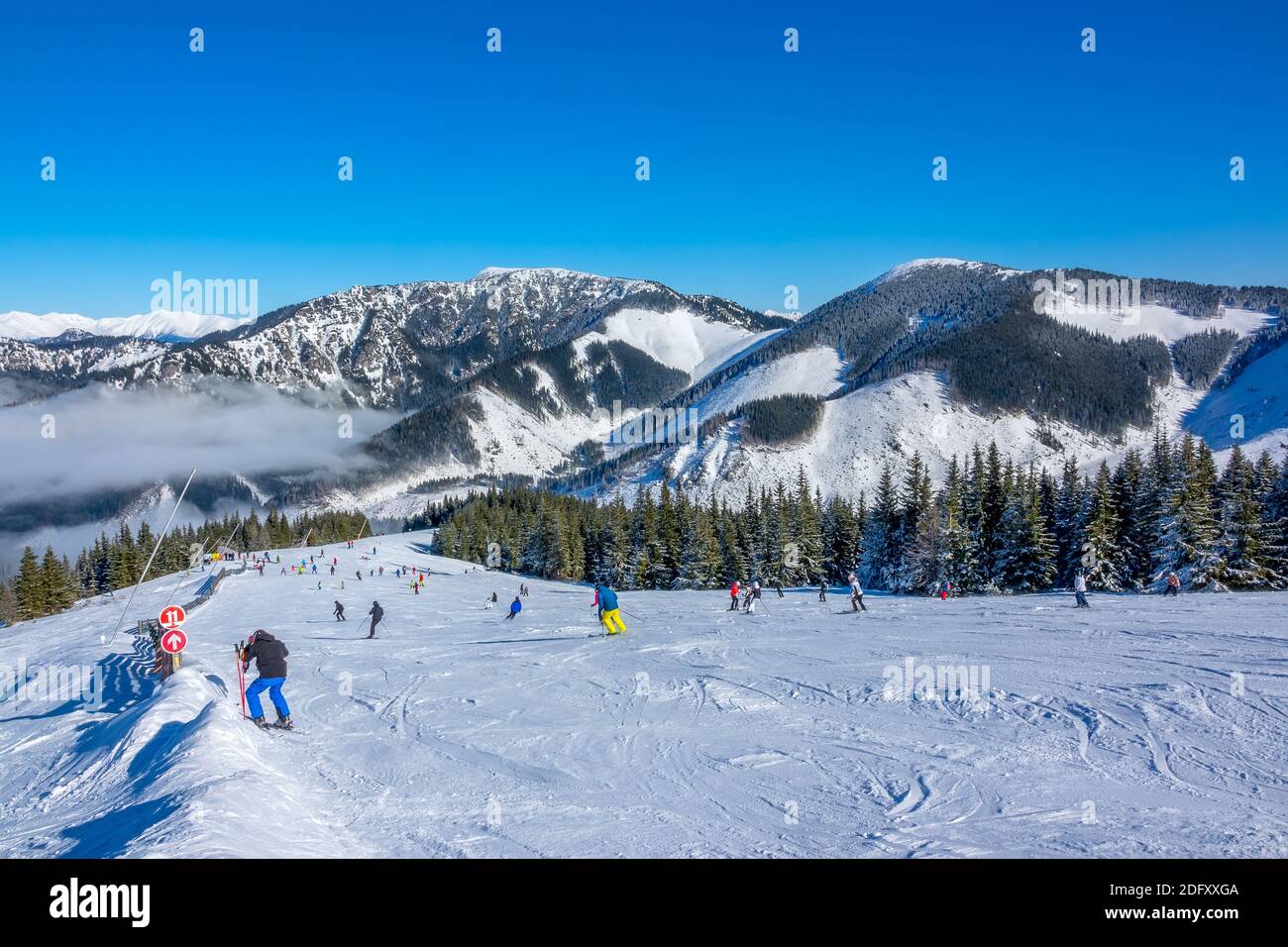 Very gentle slope hi-res stock photography and images - Alamy