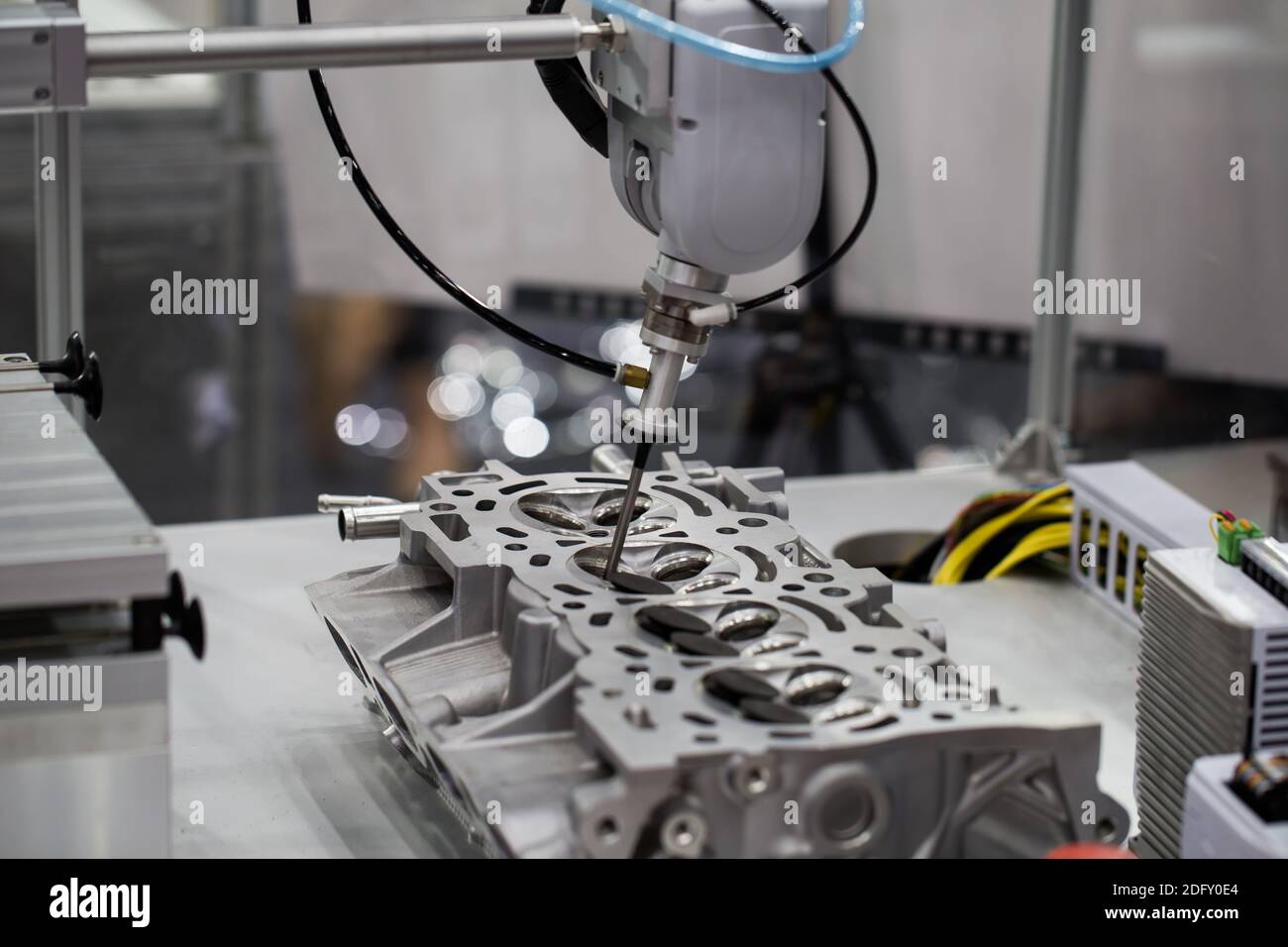 Assemble car parts hi-res stock photography and images - Alamy