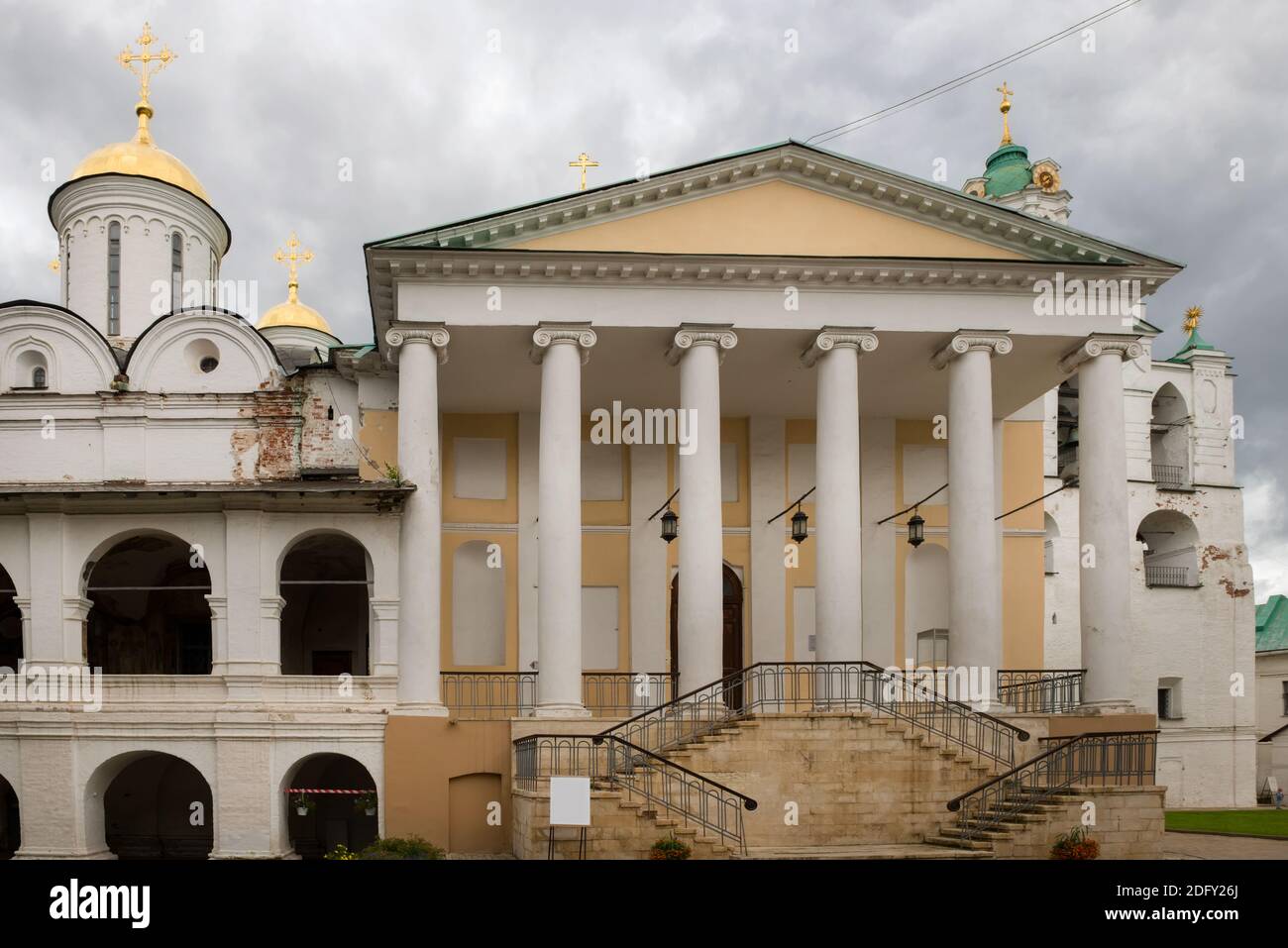 Church of the Yaroslavl Miracle Workers (the Entry of the Lord into ...