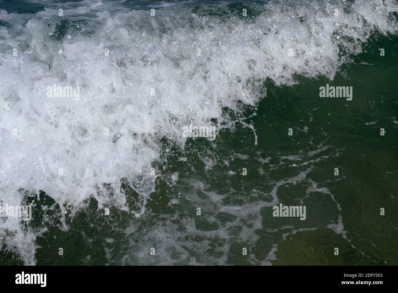 Texture of a foamy wave Stock Photo - Alamy
