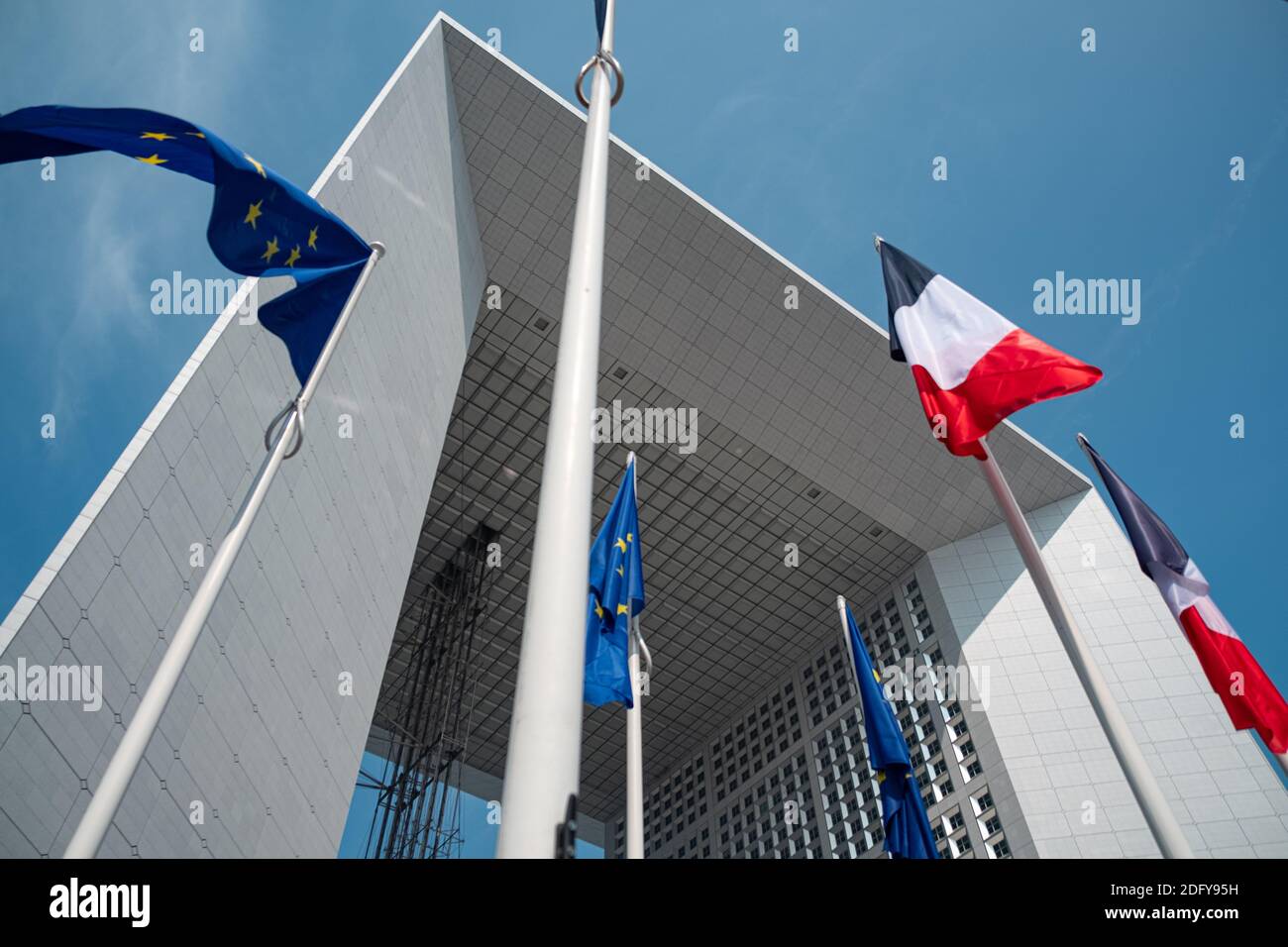 Looking up shot of top of building “The Great Arc of the Defense" and ...