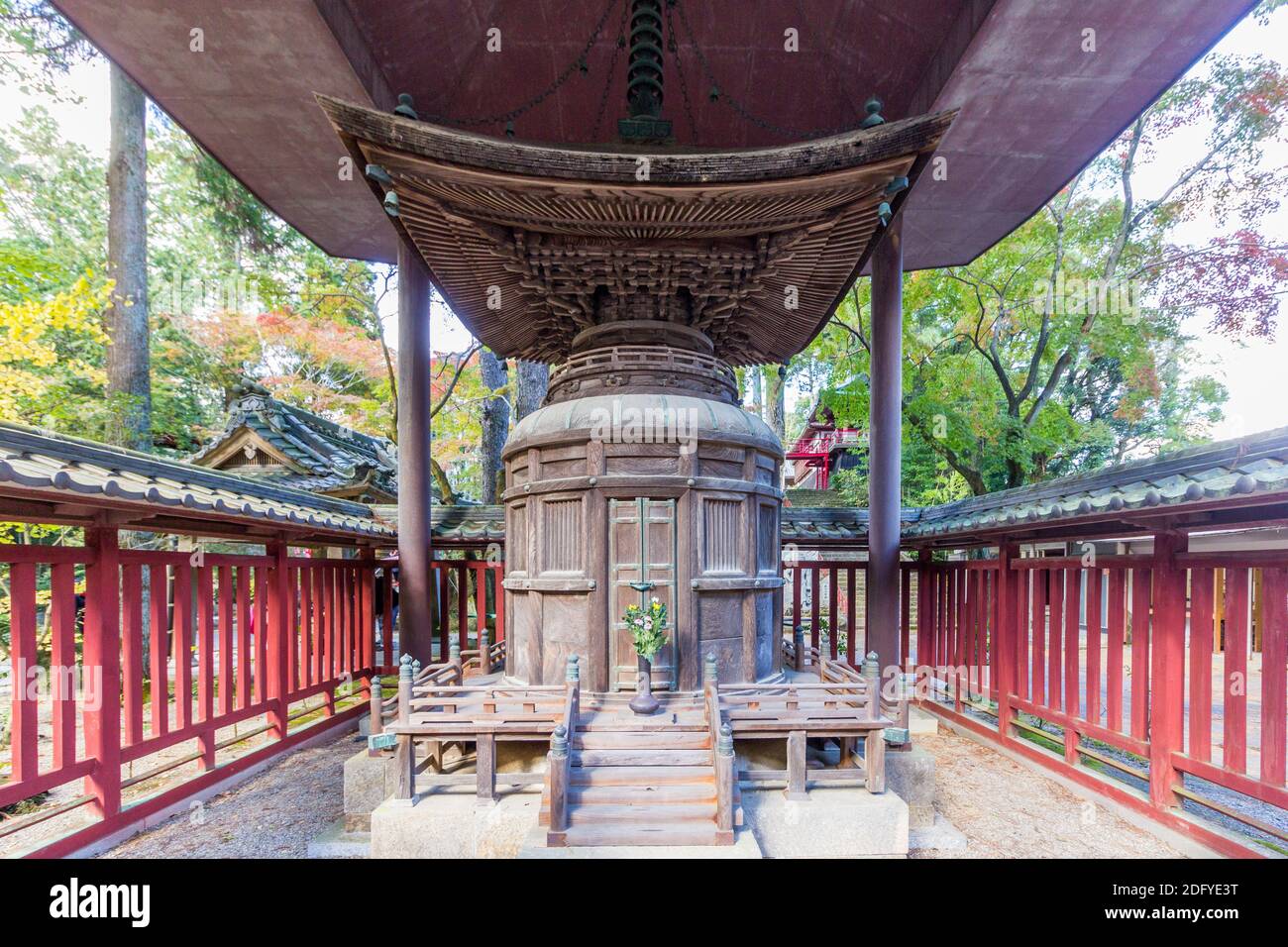 Shimpukuji temple hi-res stock photography and images - Alamy
