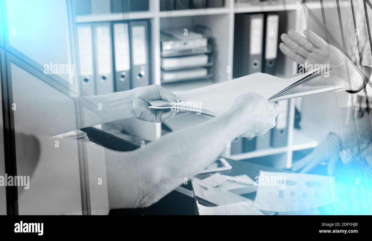 Untidy work space hi-res stock photography and images - Alamy