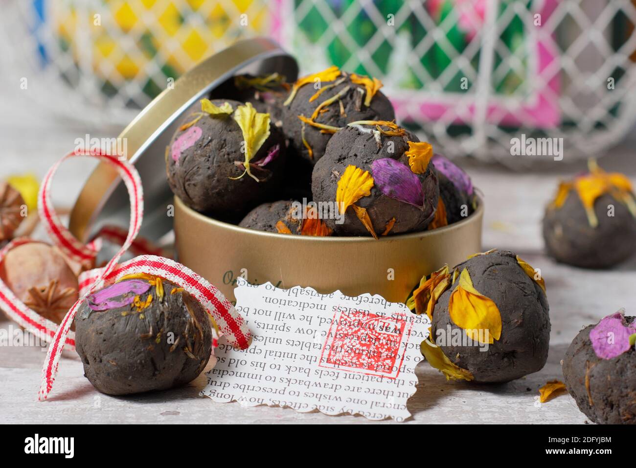Seed ball hi-res stock photography and images - Alamy