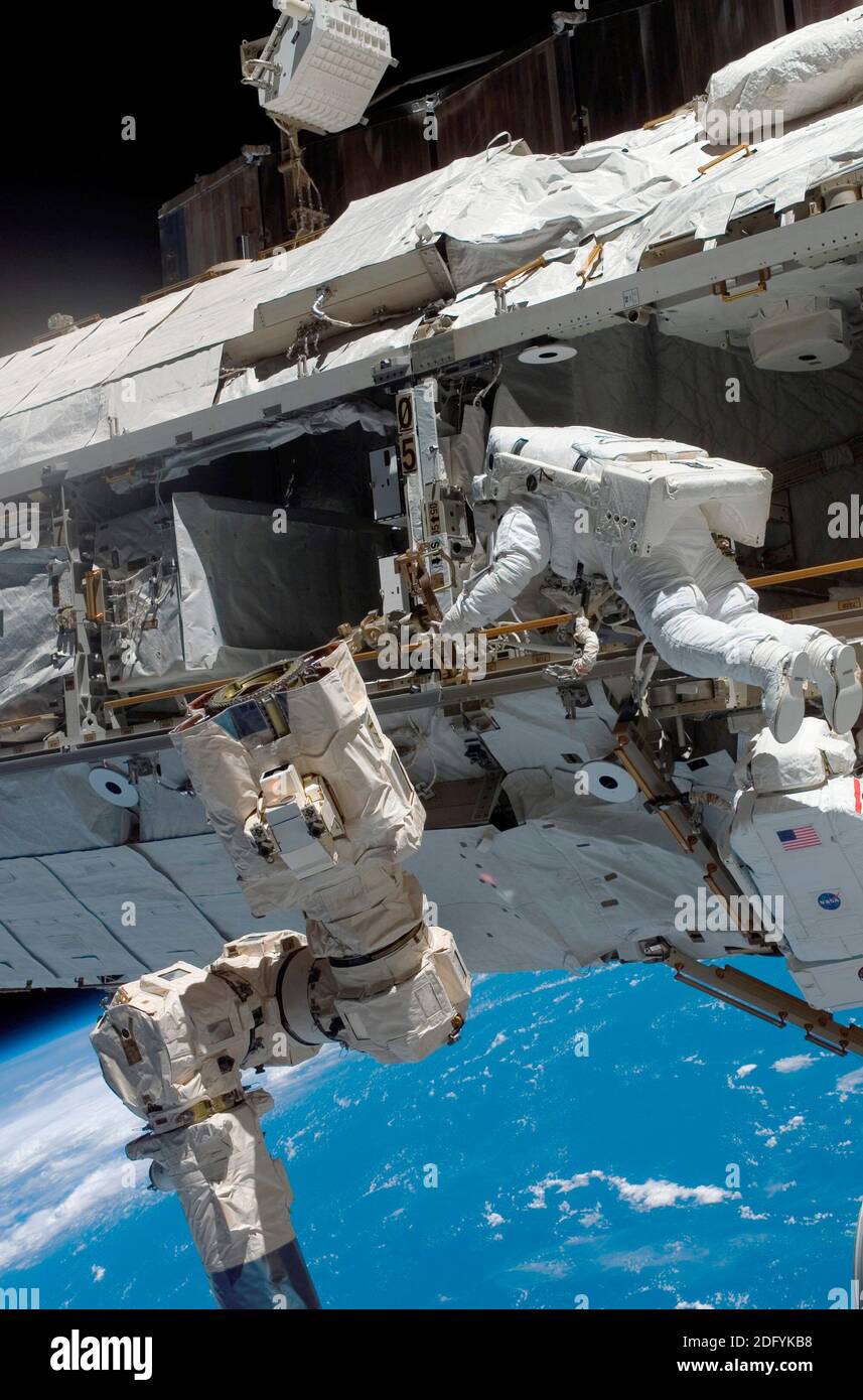 English piers hi-res stock photography and images - Alamy