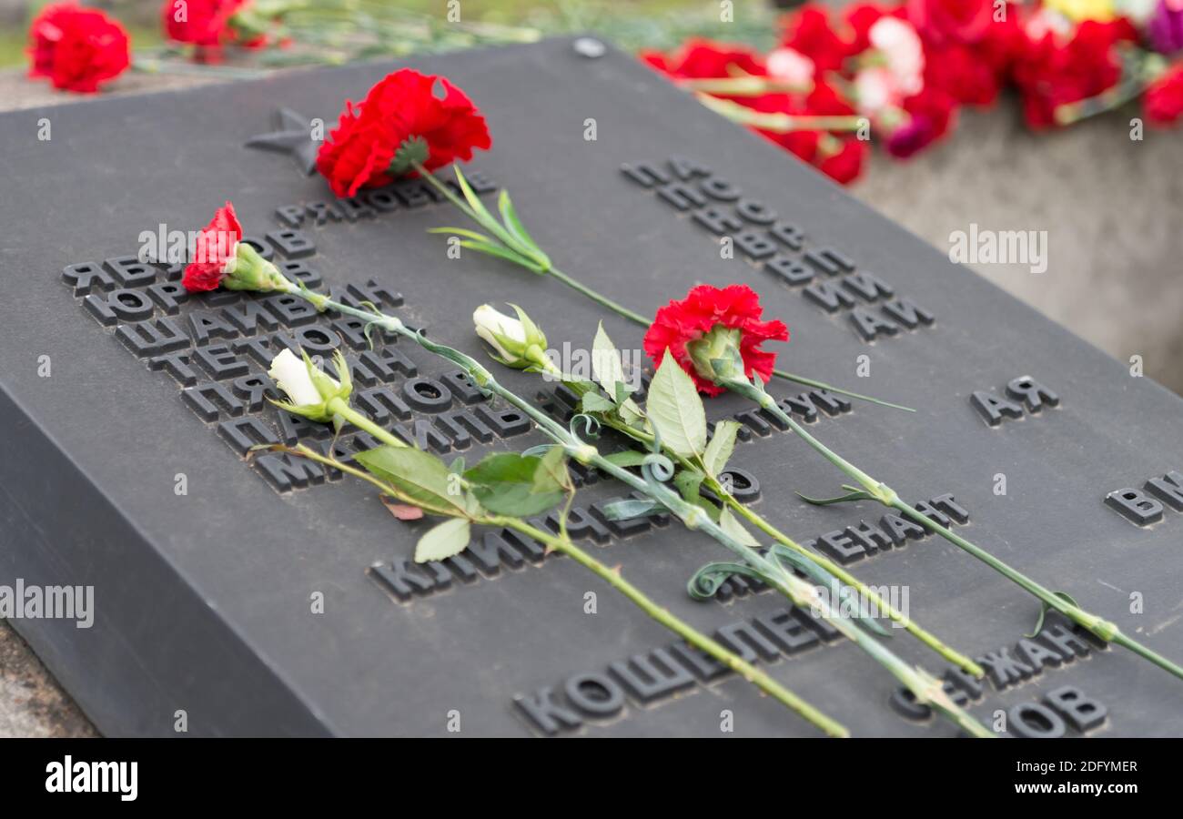 Tombstone slab hi-res stock photography and images - Alamy