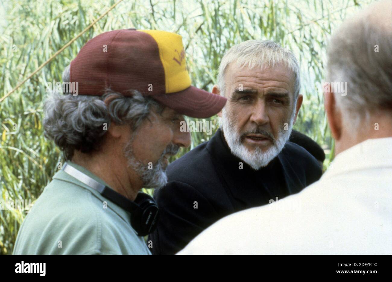 Film director set headset hi-res stock photography and images - Alamy