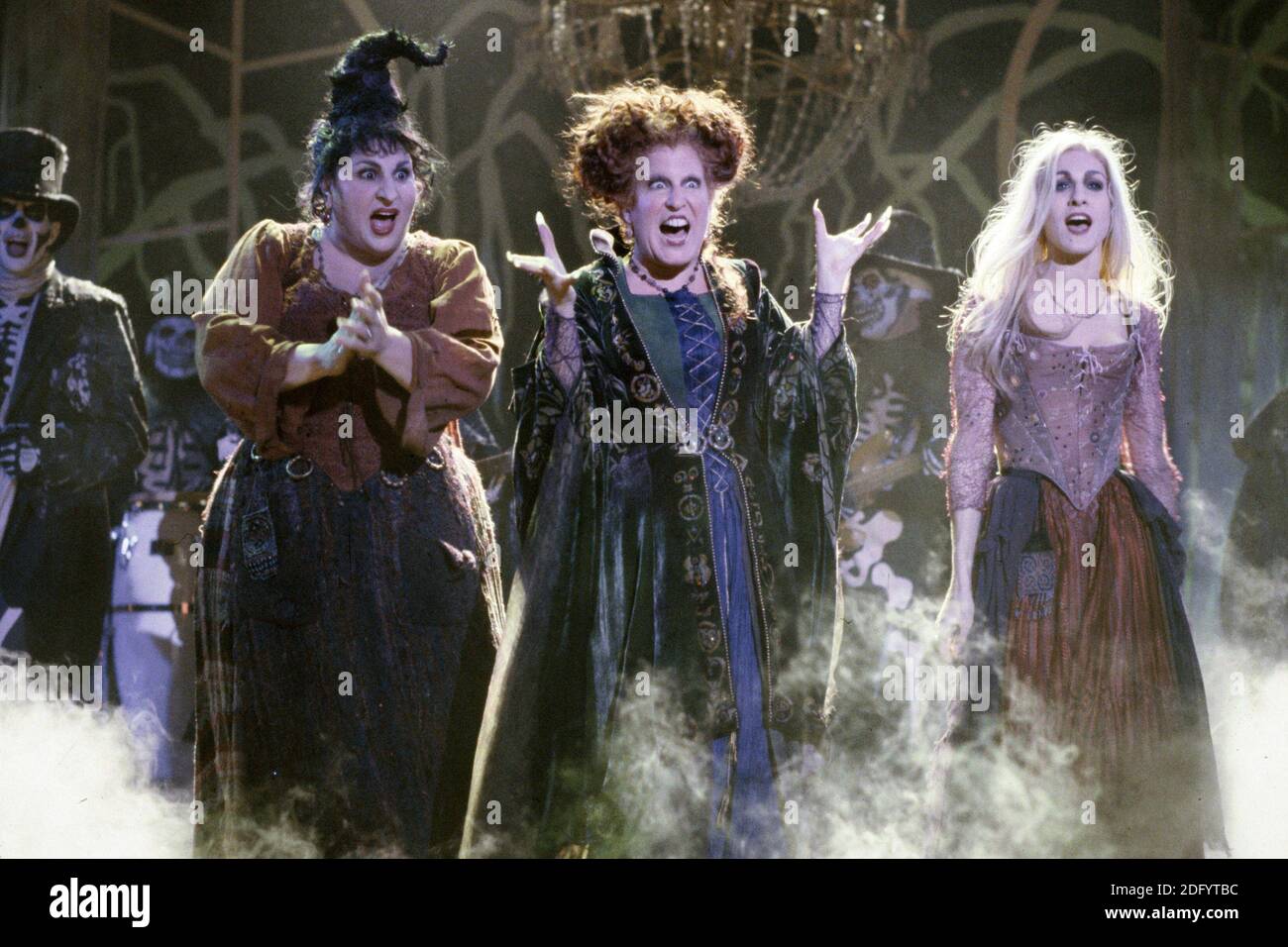 Hocus pocus movie hi-res stock photography and images - Alamy