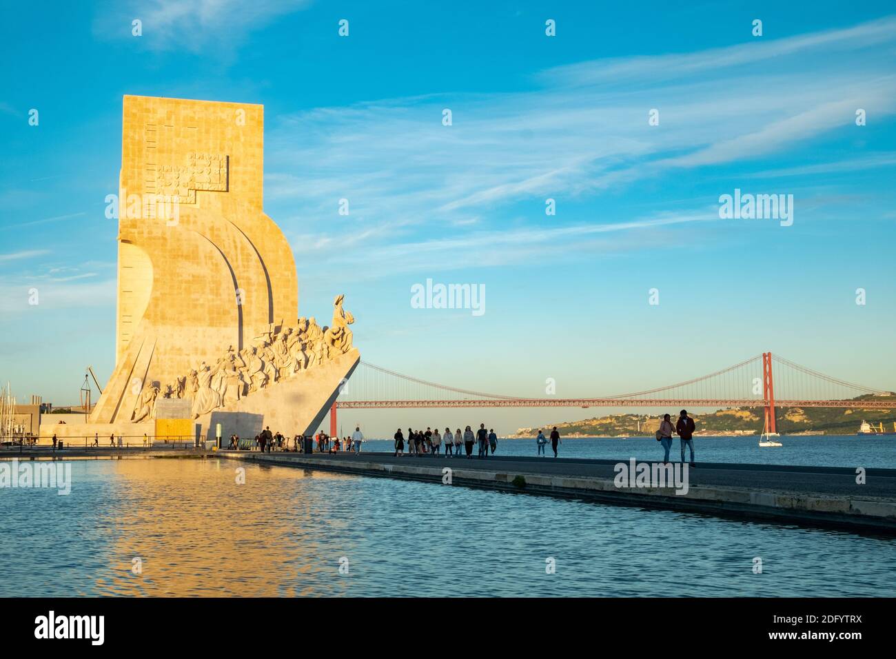 Symbol of maritime discoveries hi-res stock photography and images - Alamy