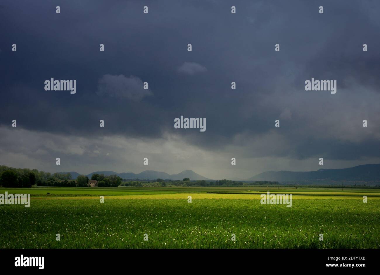 Front rain hi-res stock photography and images - Alamy