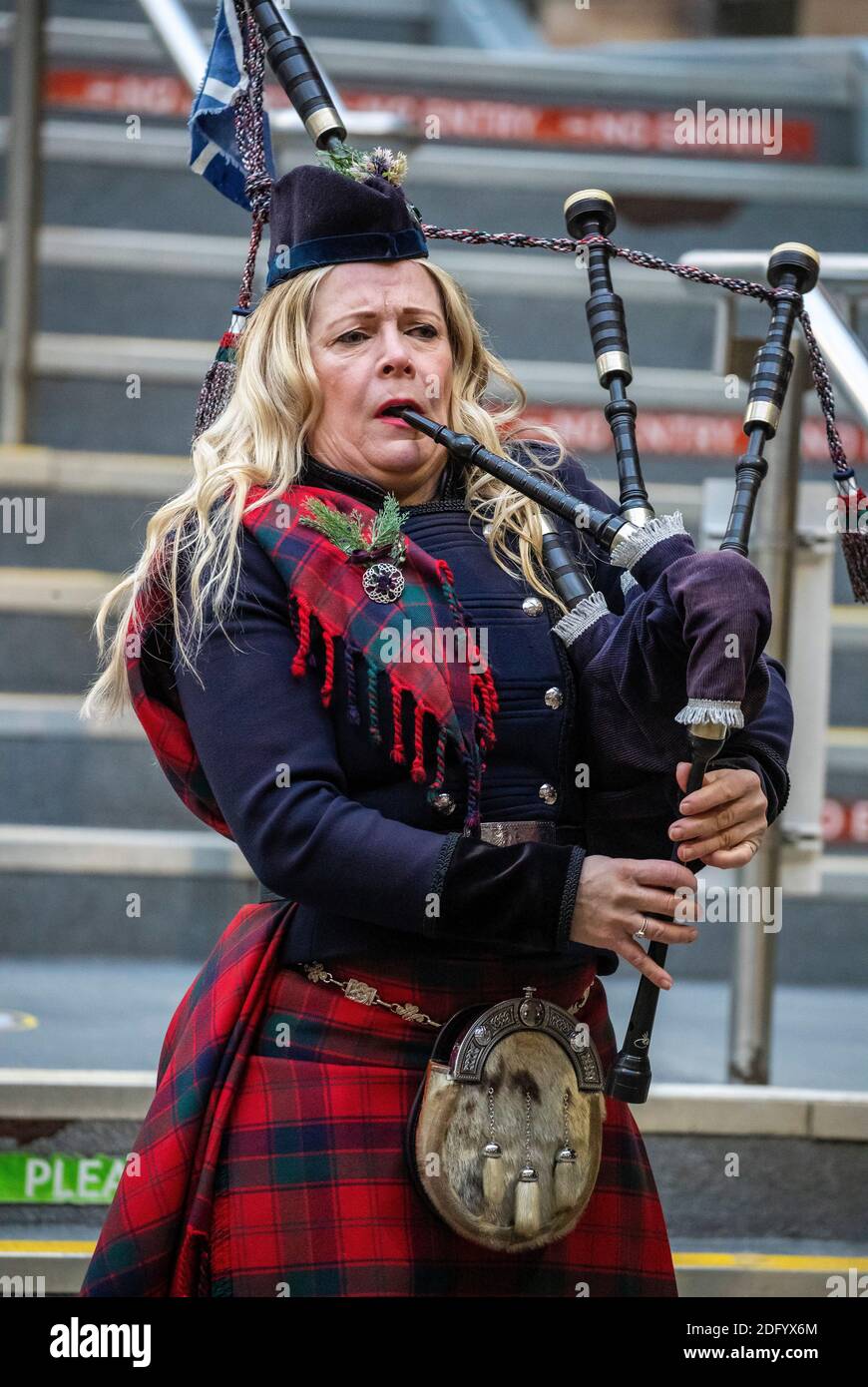 Piper Louise Marshall awaits the arrival of the Duke and Duchess of ...