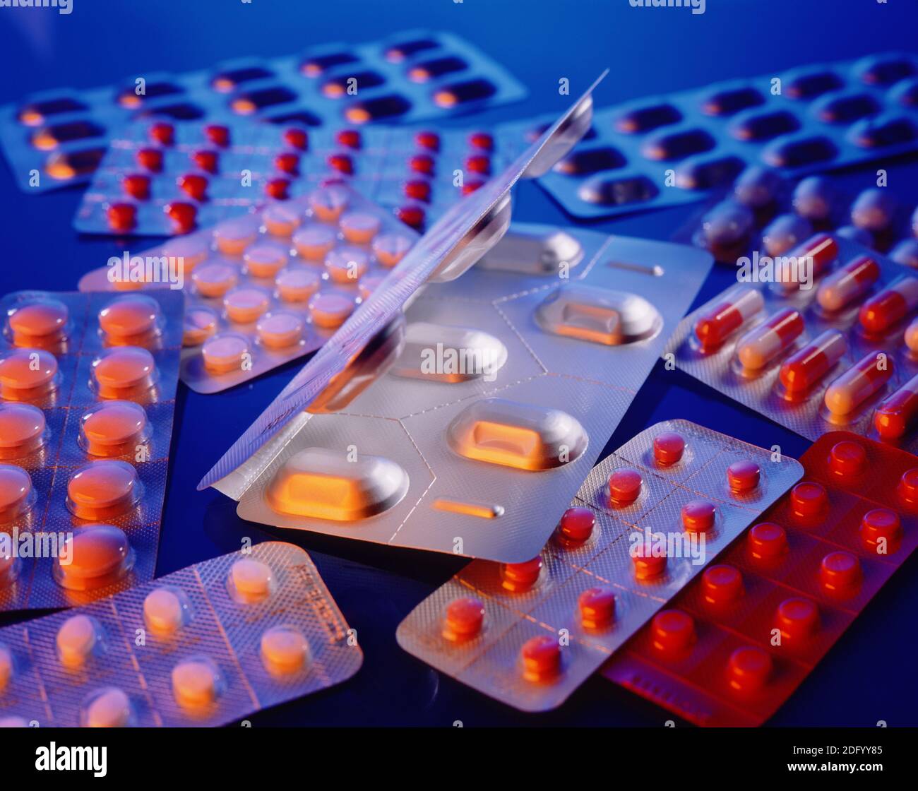 Tablets Blister packs Stock Photo - Alamy