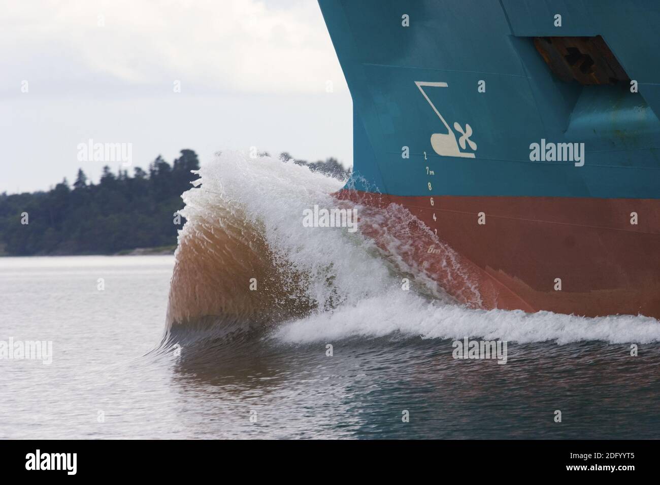 Bow of a container vessel Stock Photo - Alamy