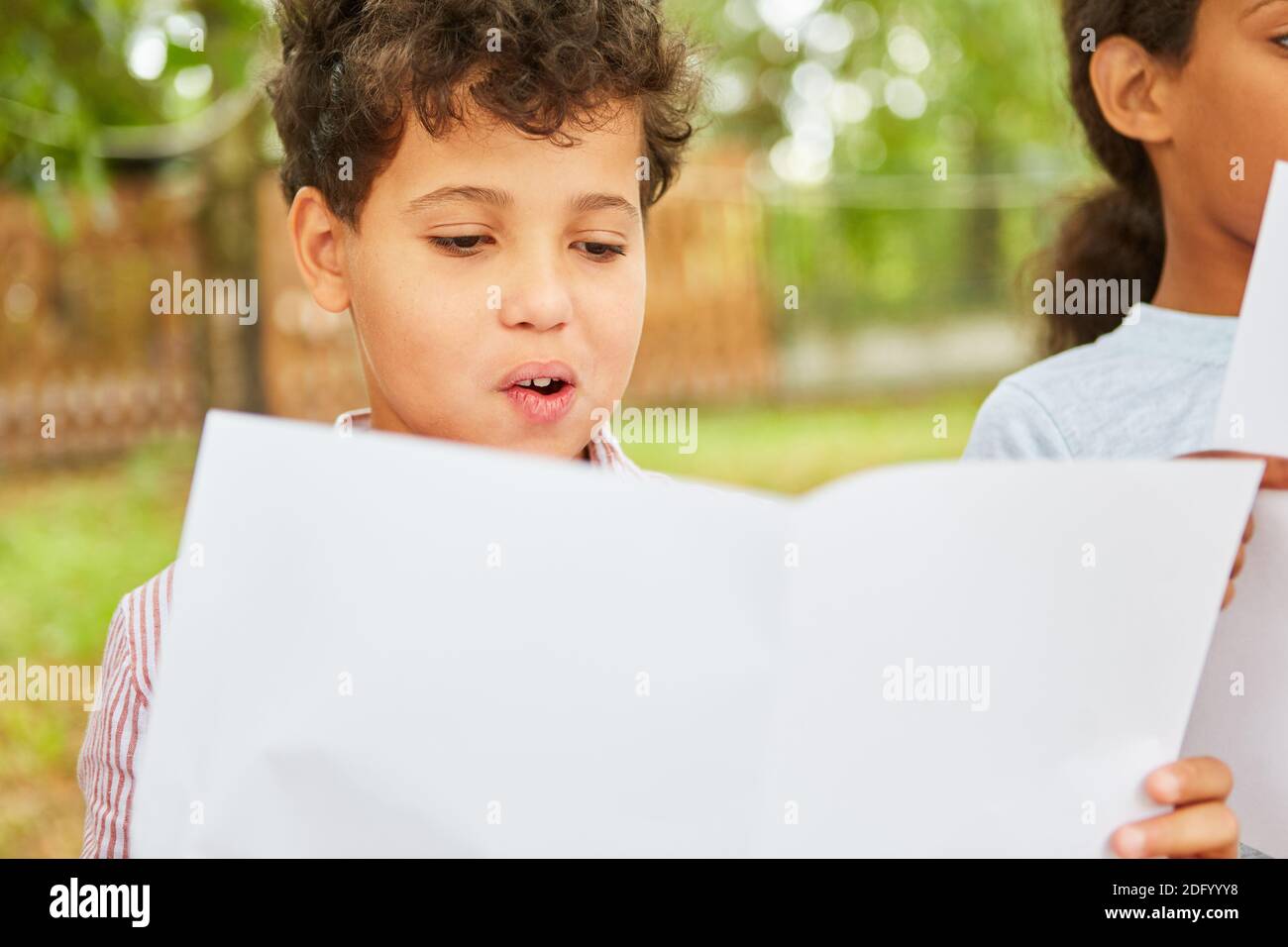 Solo boy hi-res stock photography and images - Alamy