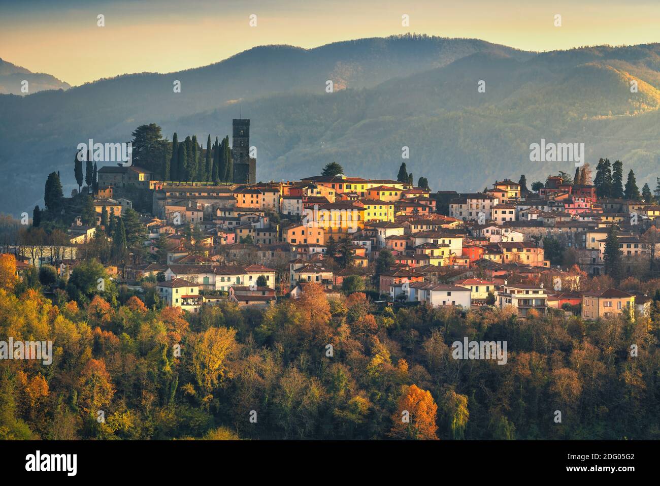 Garfagnana tuscany hi-res stock photography and images - Alamy