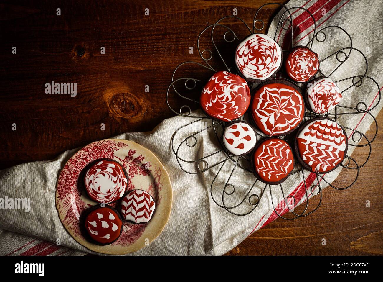 Red and White Chocolate Sugar Cookies Stock Photo - Alamy