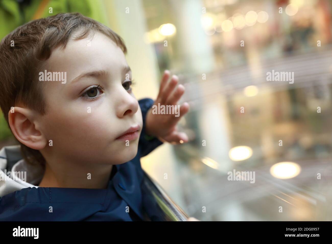 Elevator boy hi-res stock photography and images - Alamy