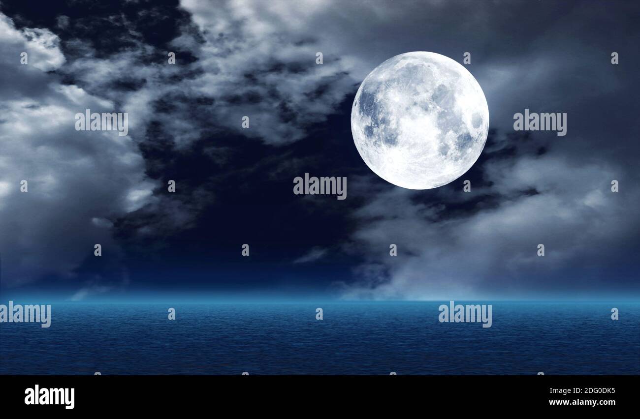 The full moon over water Stock Photo - Alamy