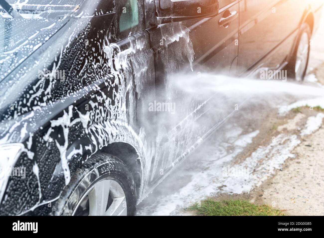 Mini bus van car wash with high pressure water equipment pump at home ...