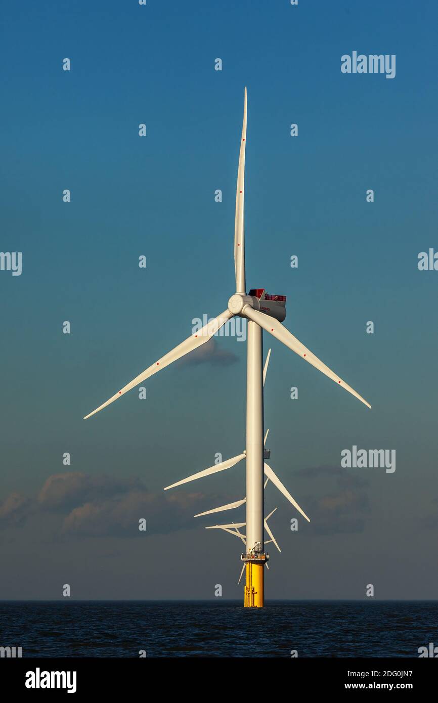 Gunfleet Sands Offshore Wind Farm viewed from a passing boat Stock ...