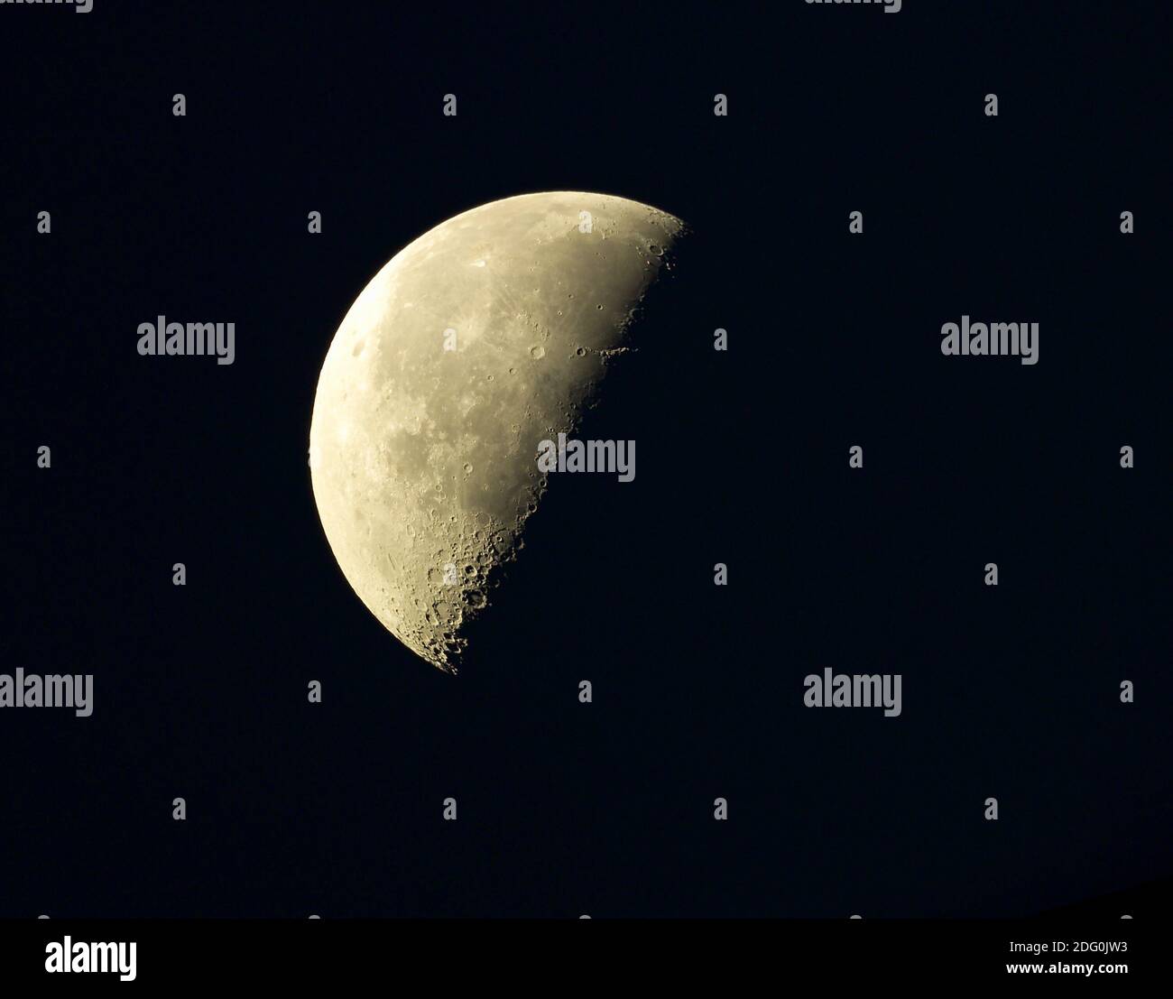 Half space landing hi-res stock photography and images - Alamy