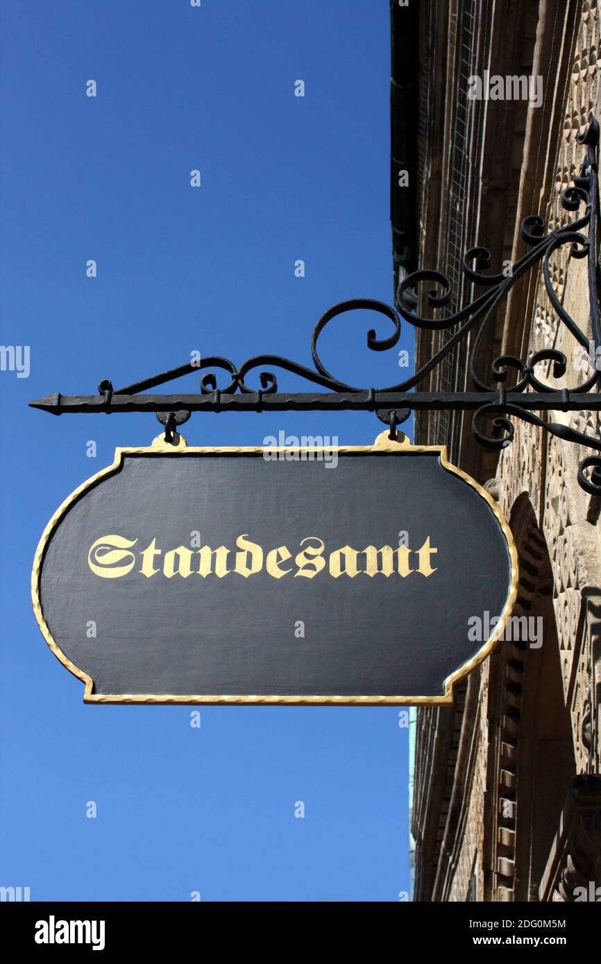 Registry office sign Stock Photo - Alamy