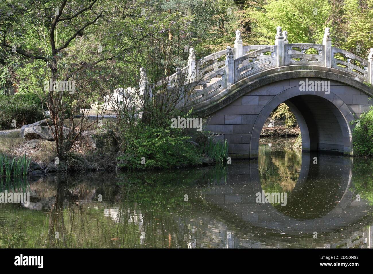 Asian bridge hi-res stock photography and images - Alamy