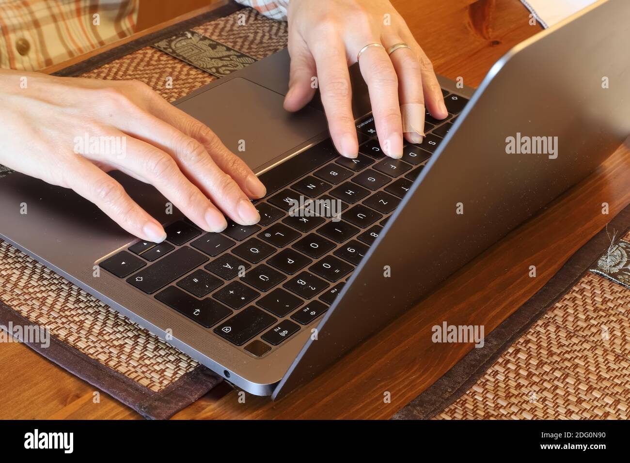 Laptop world people communication hi-res stock photography and images ...