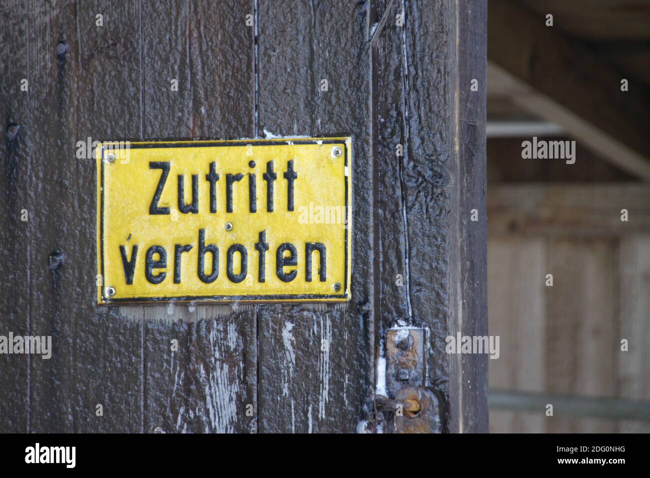 Off limits sign hi-res stock photography and images - Alamy