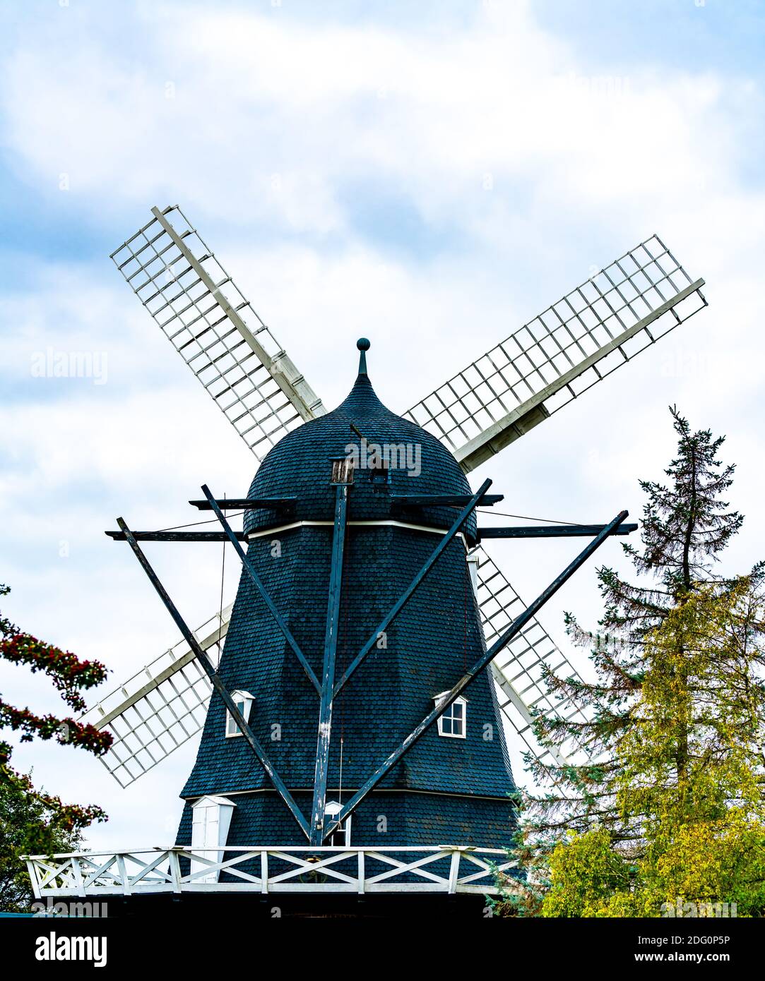 Flour wind mill mills windmill windmills hi-res stock photography and ...