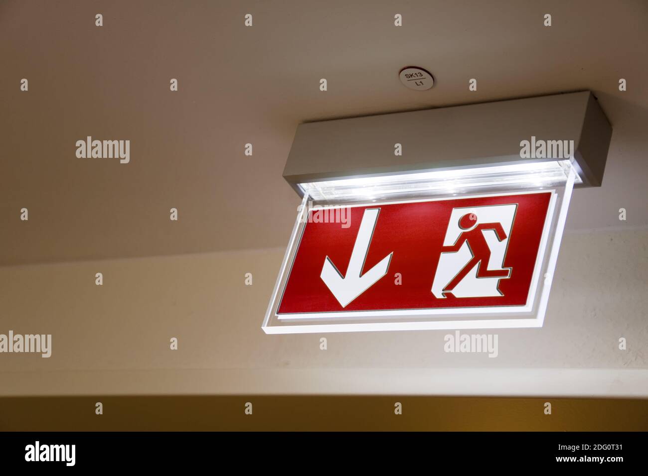 Escape route symbol hi-res stock photography and images - Alamy