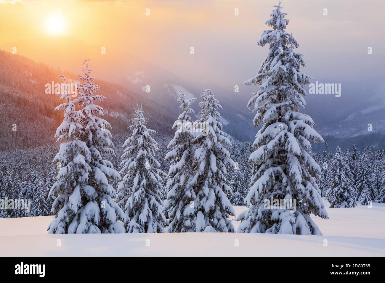 Marvelous scenery hi-res stock photography and images - Alamy