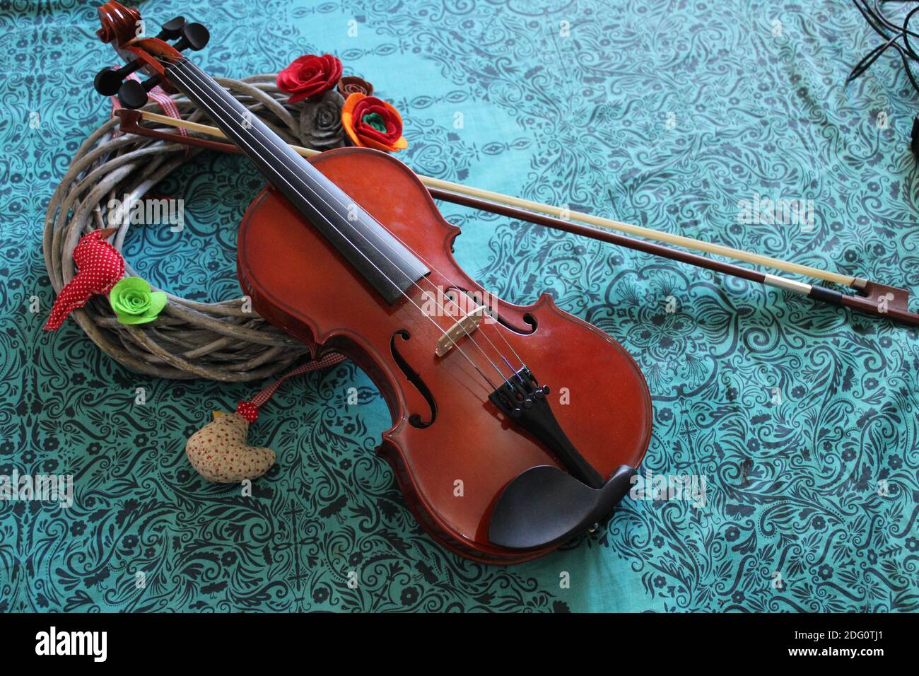 violin romantic musical instrument Stock Photo - Alamy