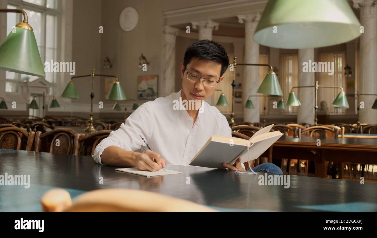 Exchange student hi-res stock photography and images - Alamy