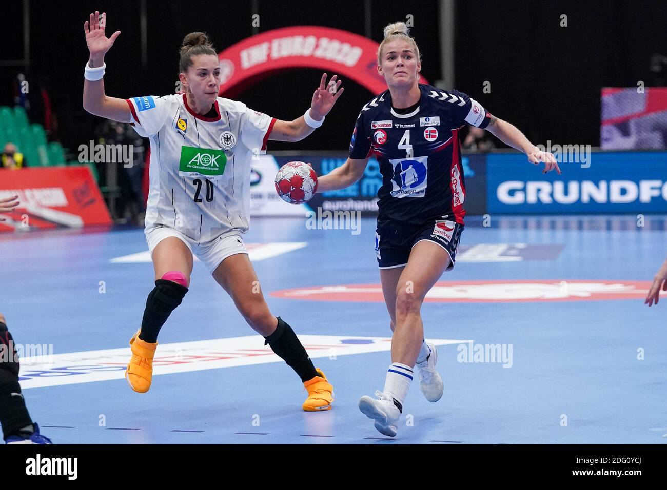 KOLDING, DENMARK - DECEMBER 5: Emily Bolk #20 of Germany, Veronica ...