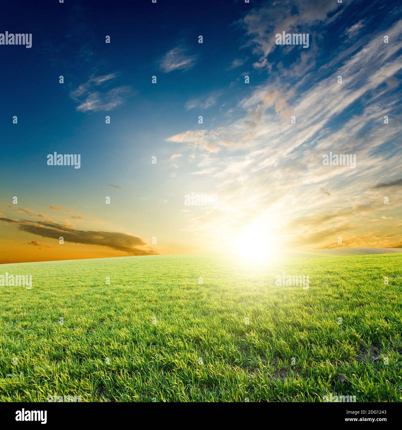 Multicoloured sunset hi-res stock photography and images - Alamy