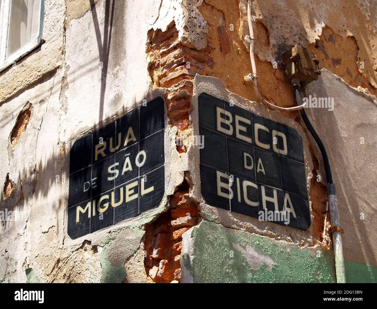 Old town lisbon sign hi-res stock photography and images - Alamy