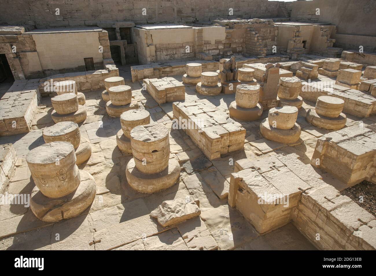 MEDINET HABU TEMPLE, EGYPT Stock Photo - Alamy