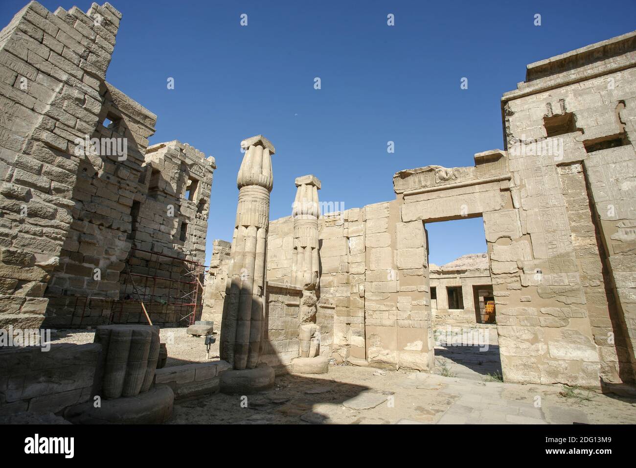 Egypt temple ramses iii hi-res stock photography and images - Alamy