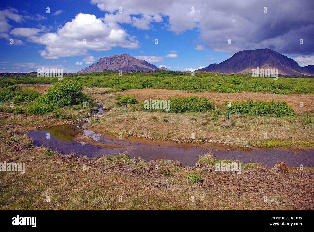 Barren land hi-res stock photography and images - Alamy