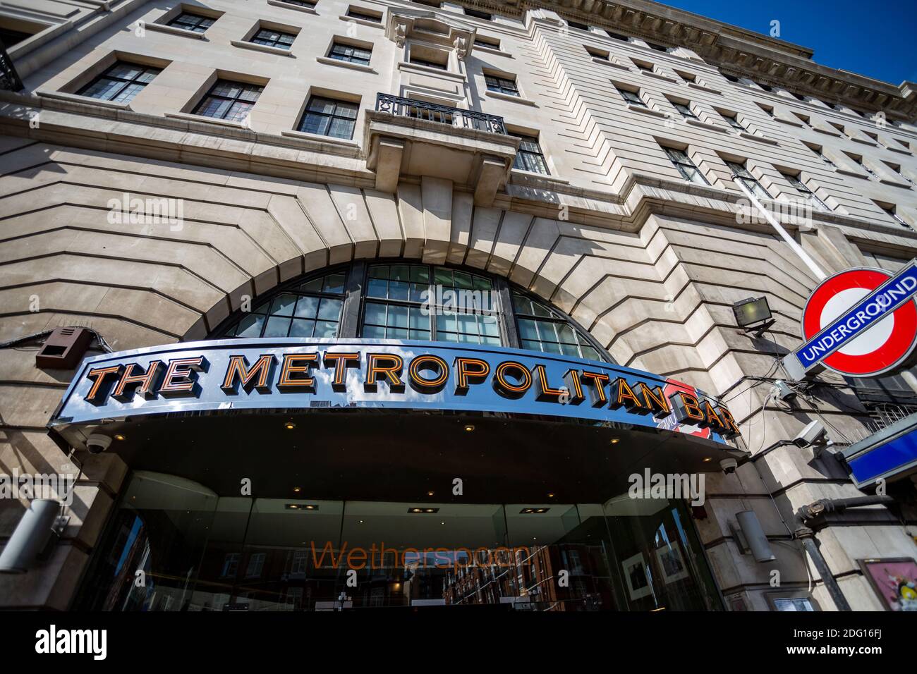 The metropolitan bar marylebone hi-res stock photography and images - Alamy