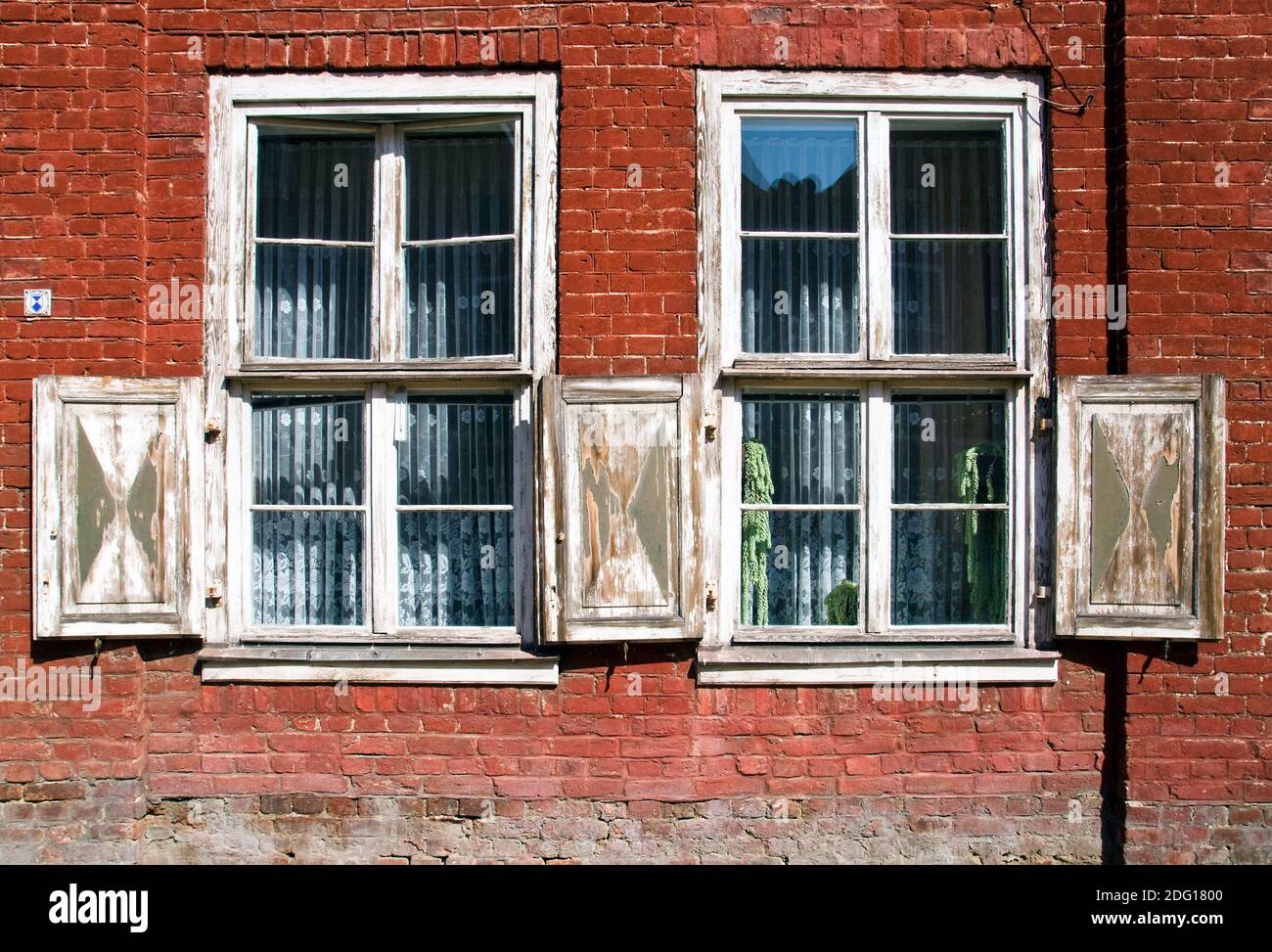 Old outworn windows Stock Photo - Alamy