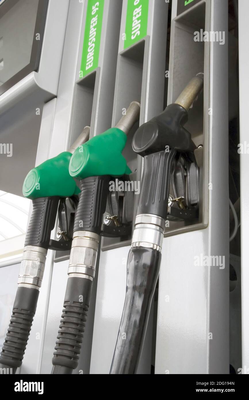 Station gas hi-res stock photography and images - Alamy
